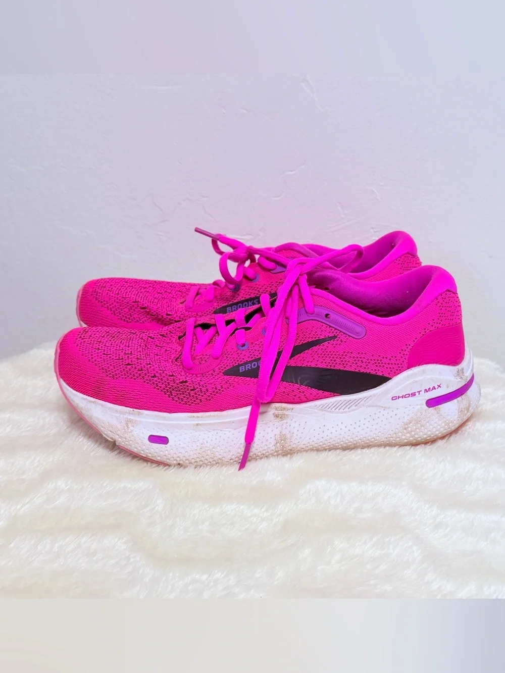 Brooks | Shoes | Brooks Ghost Max Pink Sneakers Size 85 | Poshmark